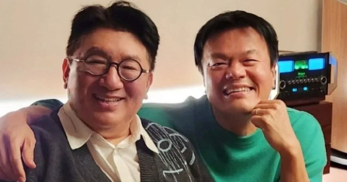 HYBE and JYP stand side by side as Bang Si Hyuk and Park Jin Young make ...