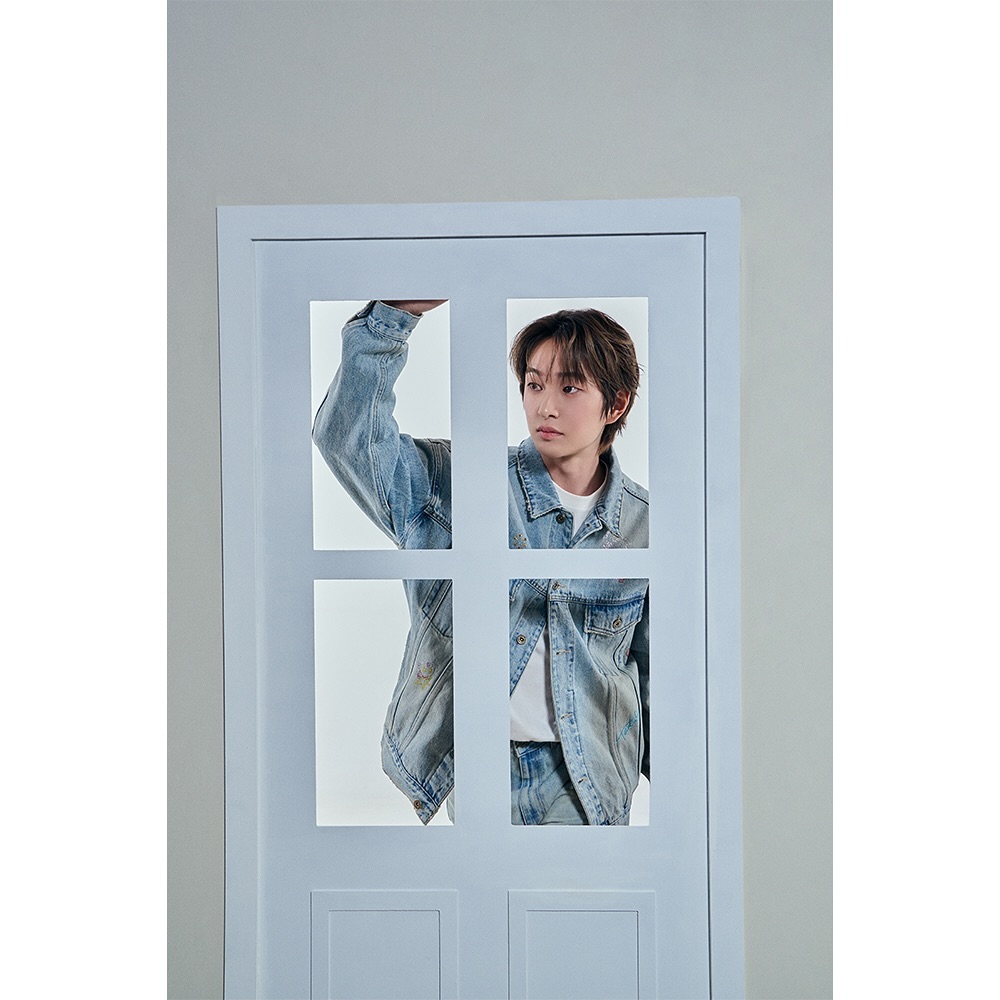 SHINee's Onew Stuns Fans with Refreshing Denim-on-Denim Look in New ...